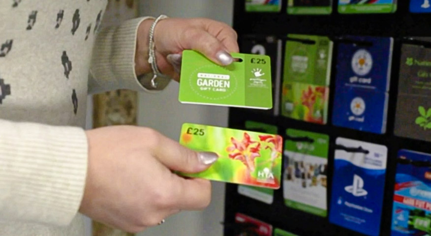 M6 snap cards, done properly | Green Gift Cards